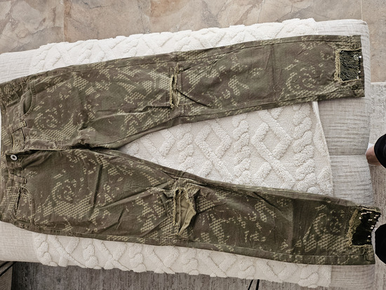 Zenske pantalone