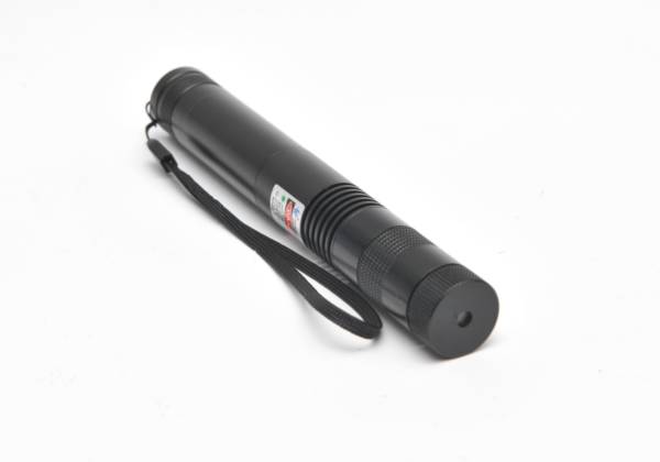 Zeleni laser sa prekidačem
Zeleni laser sa prekidačem