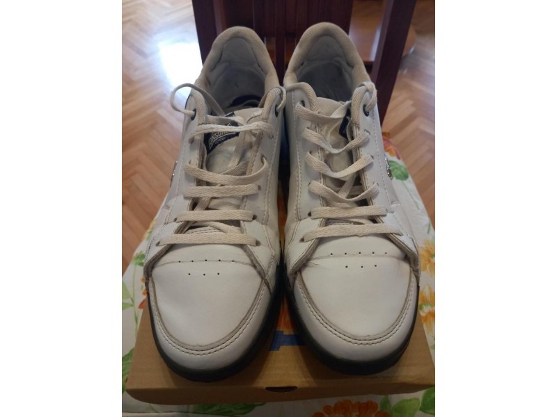 LIFESTYLE PATIKE "LONSDALE", BROJ 44!