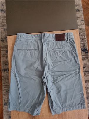 Hugo Boss mint bermude vel. 32 ( M )