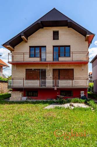 Kuća, Donji Komren, 270 m2