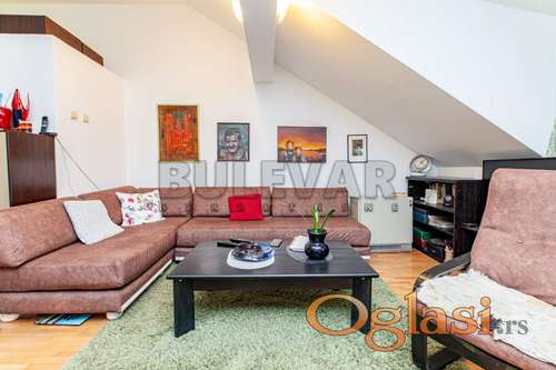 Jednoiposoban stan u Durlanu, III sprat, TA