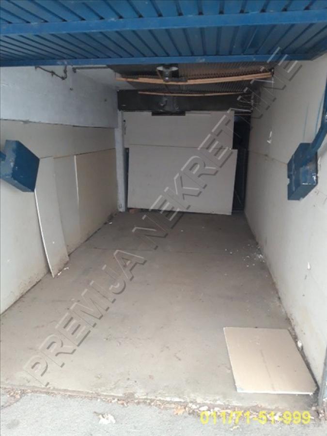 Garaža - Beograd, Novi Beograd Blok 61 - ID oglasa 2385