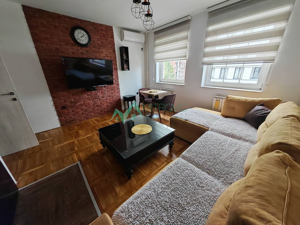 ID 9100492, NOVI SAD, BULEVAR OSLOBOĐENJA
ID 9100492,  NOVI SAD,  BULEVAR OSLOBOĐENJA