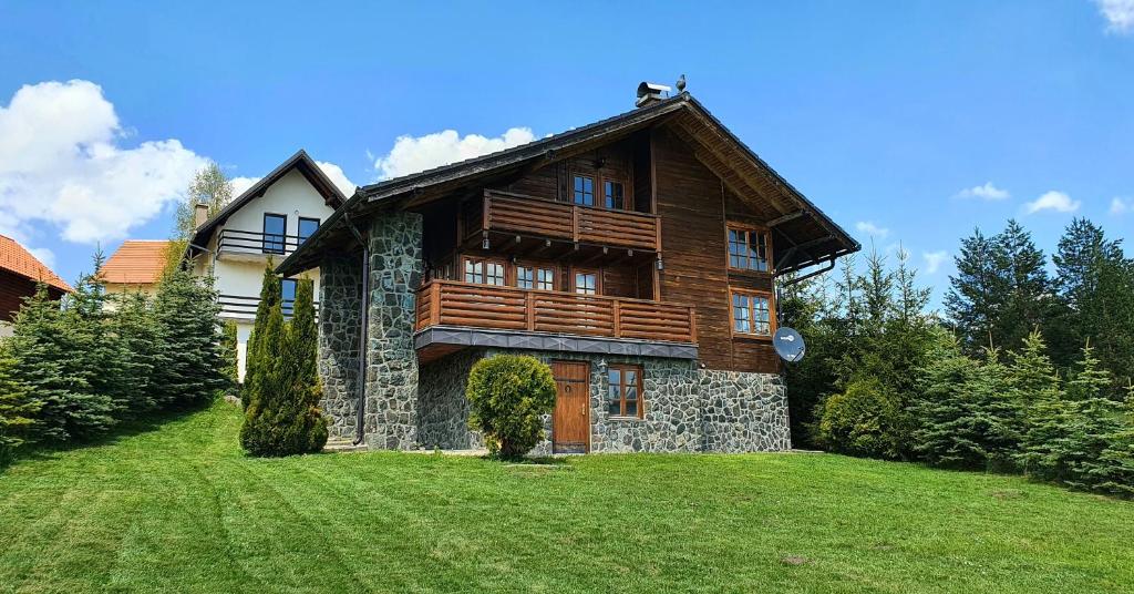 Pine Valley House