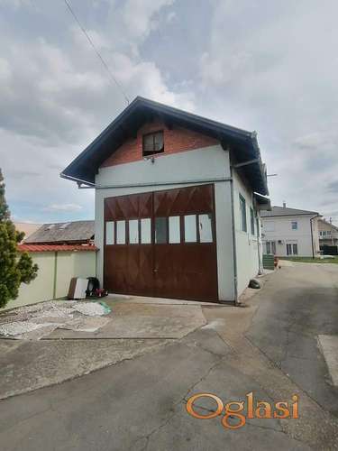 Hala u Futogu 93m2, isključivo tiha delatnost ili magacin