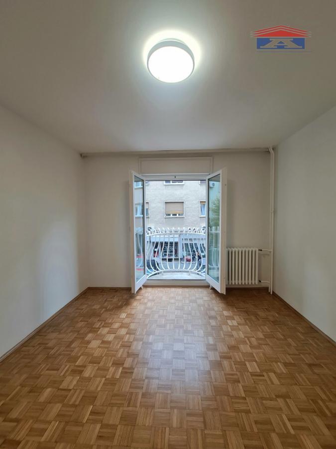 Poslovni prostor - Novi Sad, Centar - ID oglasa 2021