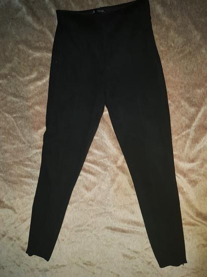 Zara plisane pantalone
