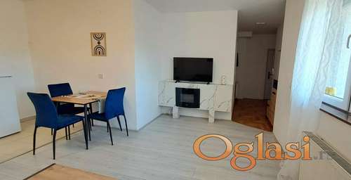 Dvoiposoban stan na prodaju, Rotkvarija, 56m²