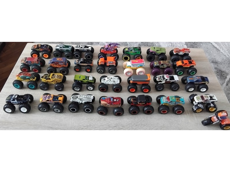 Hot Wheels Monster trucks- 27 kom - Lot 3
