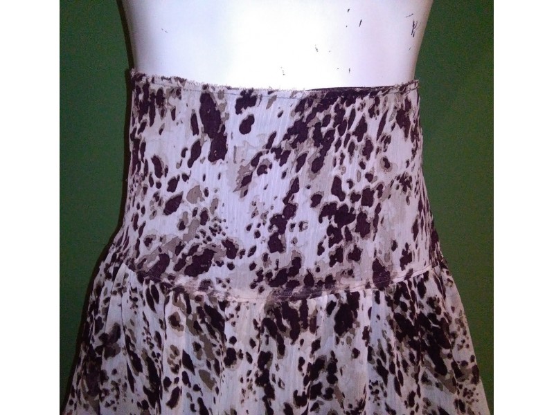 Veća Animal Print suknja (postavljena)
