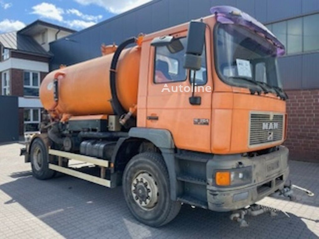 MAN 18.264 4x4 Straßenwaschwagen/Wasserwagen cisterna za pranje ulica
