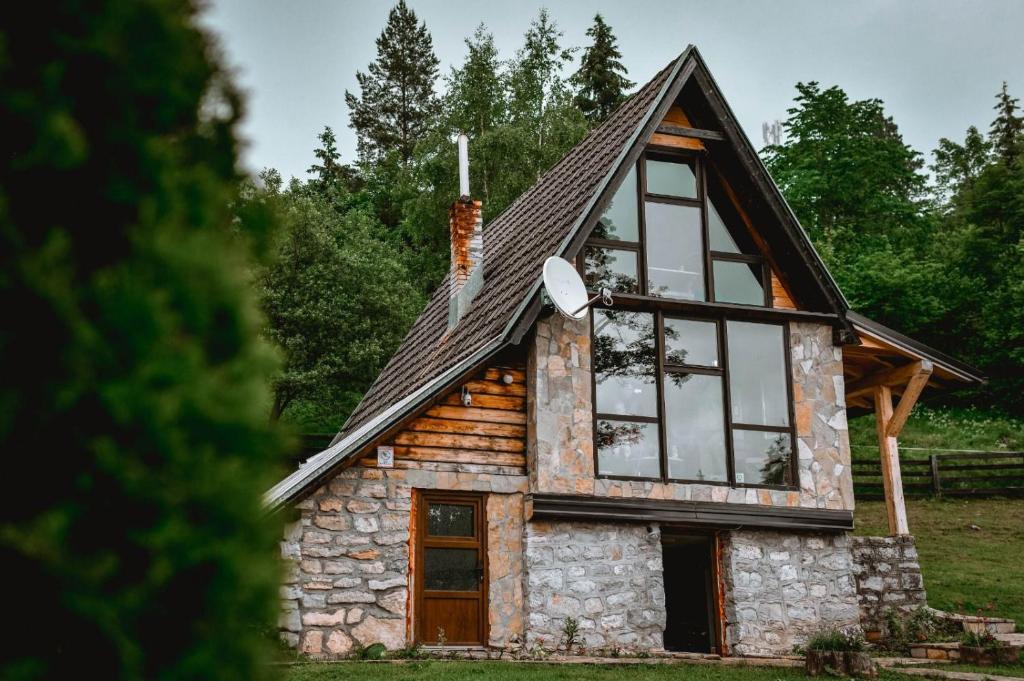 Planinska Koliba ABA-TARA