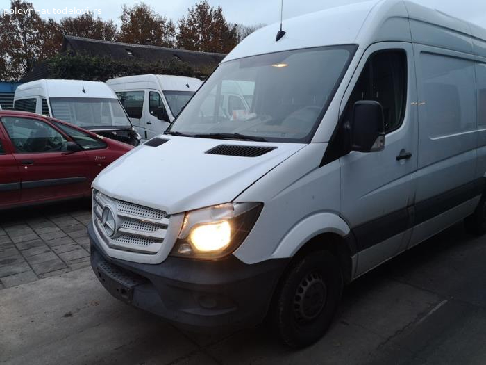 Sprinter Crafter Vito Viano T5 T6 POLOVNI DELOVI POVOLJNO