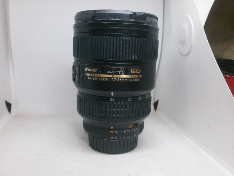 Nikon AF-S NIKKOR 17-35mm f2.8D ED-IF