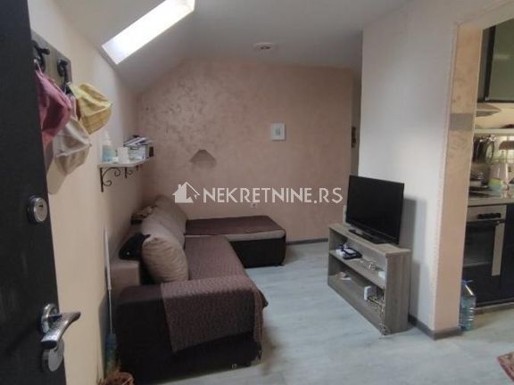 Vračar, Hram Svetog Save - Patrijarha Varnave, 33m2, Patrijarha Varnave