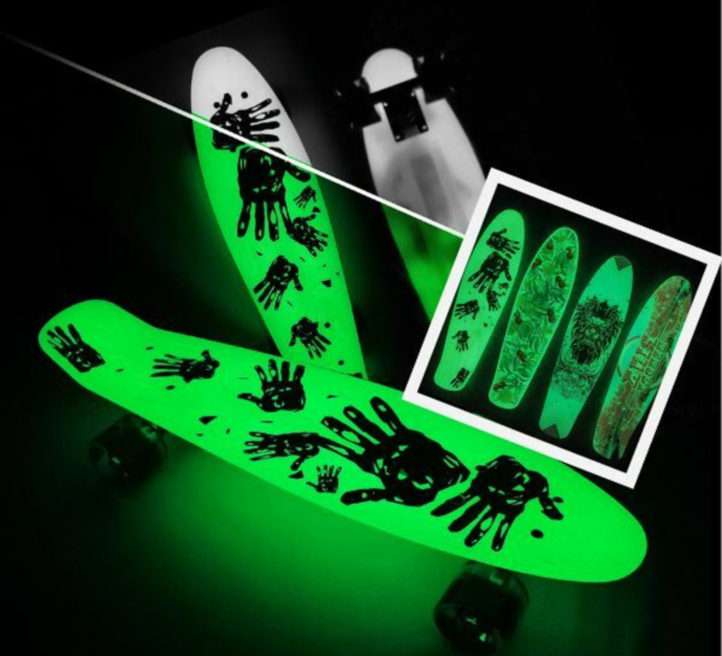 Milla Skateboard glow in the dark 11/70988