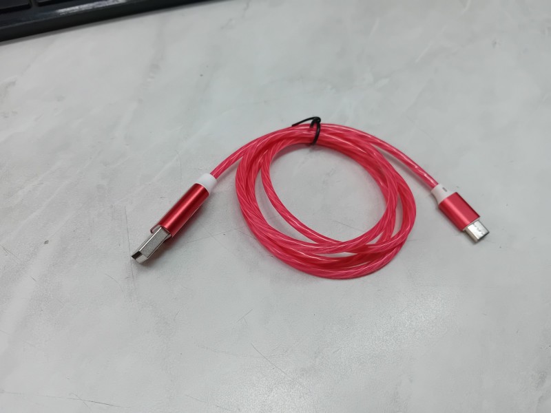 usb usb-c kabal za punjenje telefona rgb crveno