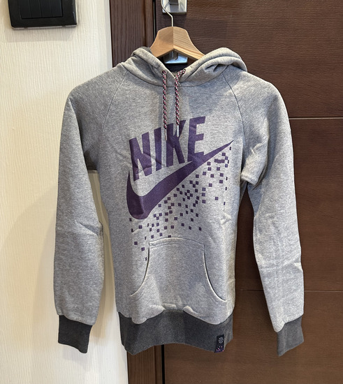 Nike duks