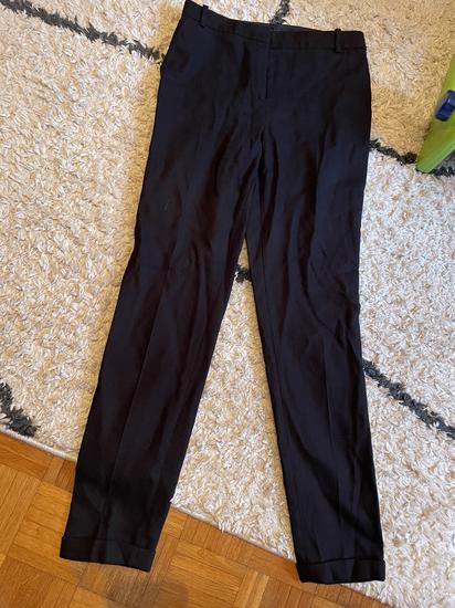 Zara pantalone poslovne