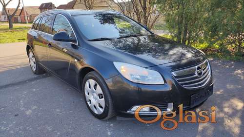 Opel insignia 2011