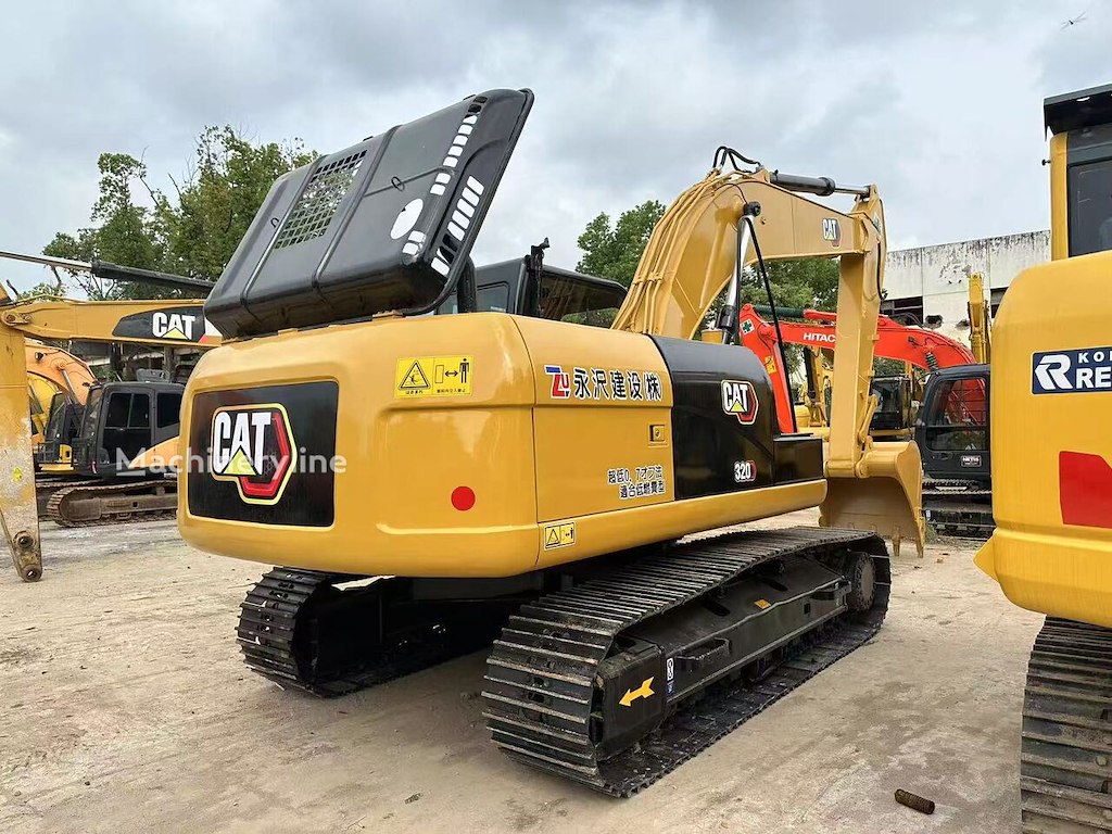 Caterpillar 320DL bager guseničar