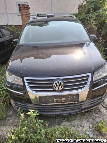 Volkswagen Touran Kompletan Auto U Delovima