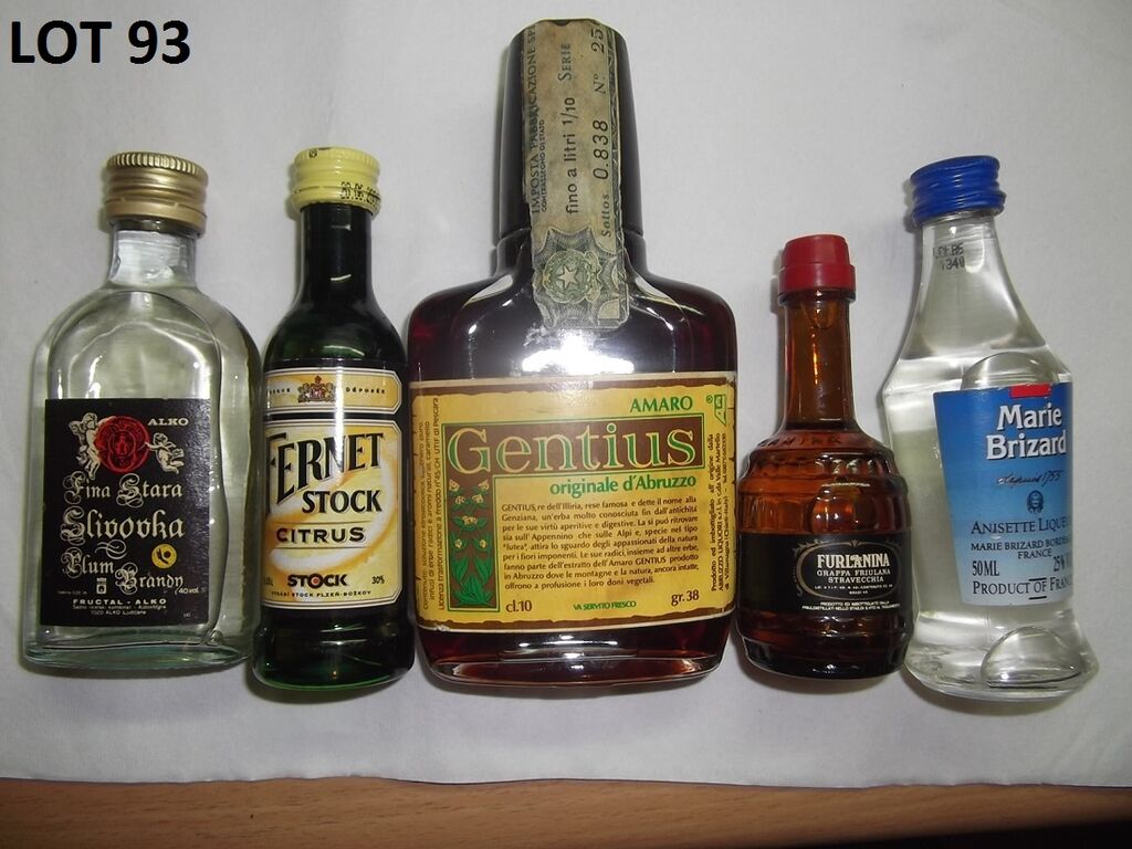 Reklamne flašice mini bottles unučići čokanji fraklići 4. Kao sa slika