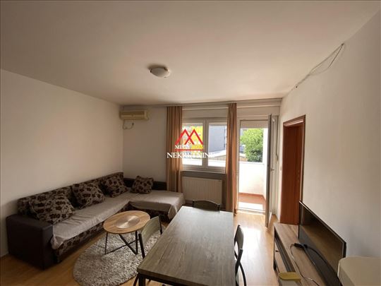 Jednoiposoban stan - 37m2 - Centar