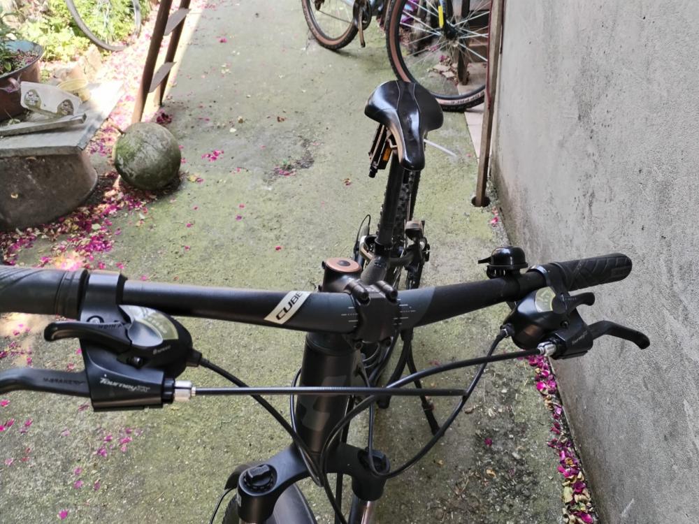 Cube hpa aim bicikli