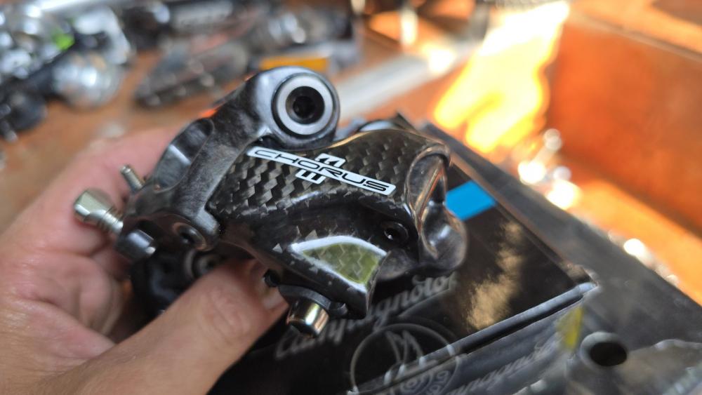 Campagnolo chorus 11s NOVO nemontirano carbon