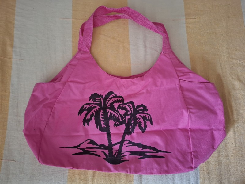 Velika roze torba za plažu