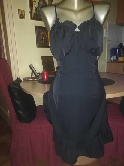 SHEIN CURVE NOVA CRNA MIDI HALJINA