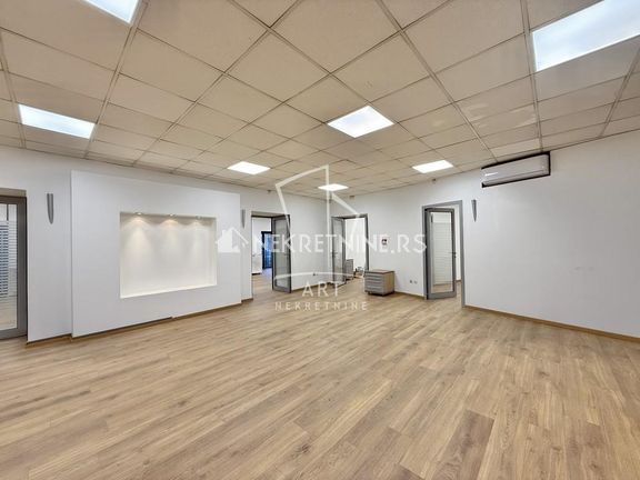 Odličan PP u centru grada ID#11000