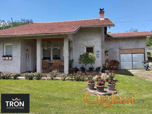 Kuća sa pomoćnim objektom u Lipovi-83m2