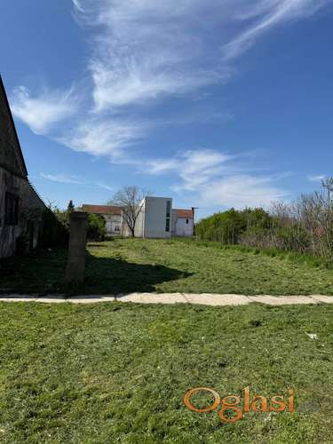 PRODAJE SE PLAC – RAVNO SELO, CENTAR, 453 m²