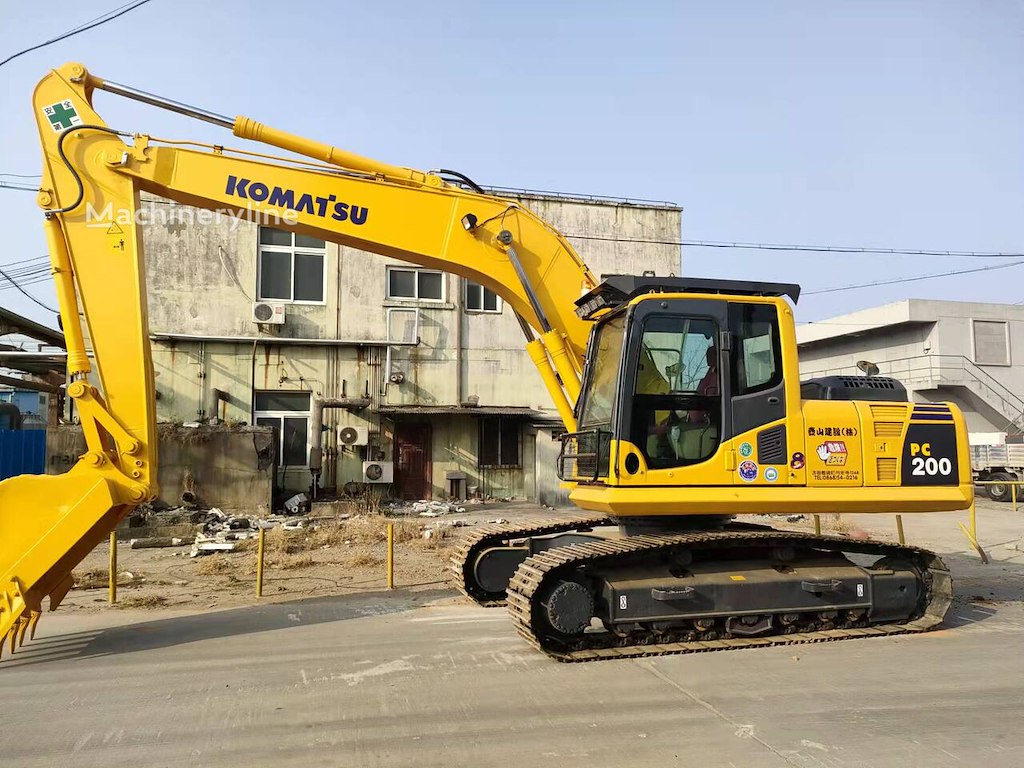 Komatsu pc200-8 bager guseničar