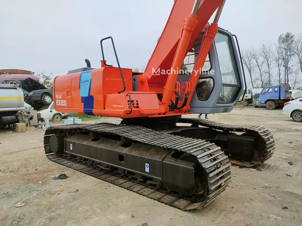 Hitachi EX200 bager guseničar