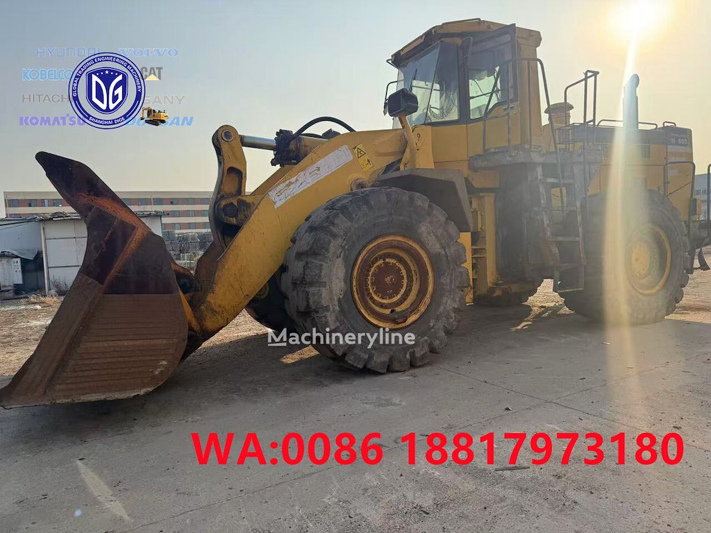 Komatsu WA600-3 prednji utovarivač