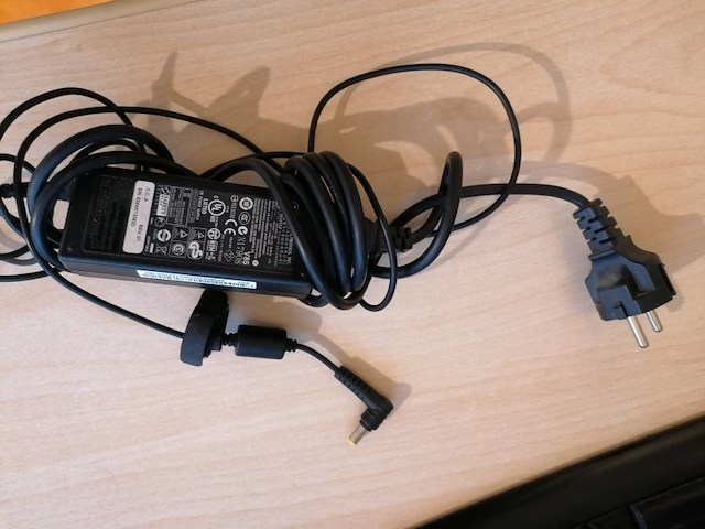 Originalni punjač za laptop Acer, 19V, 3,42A + kabl str