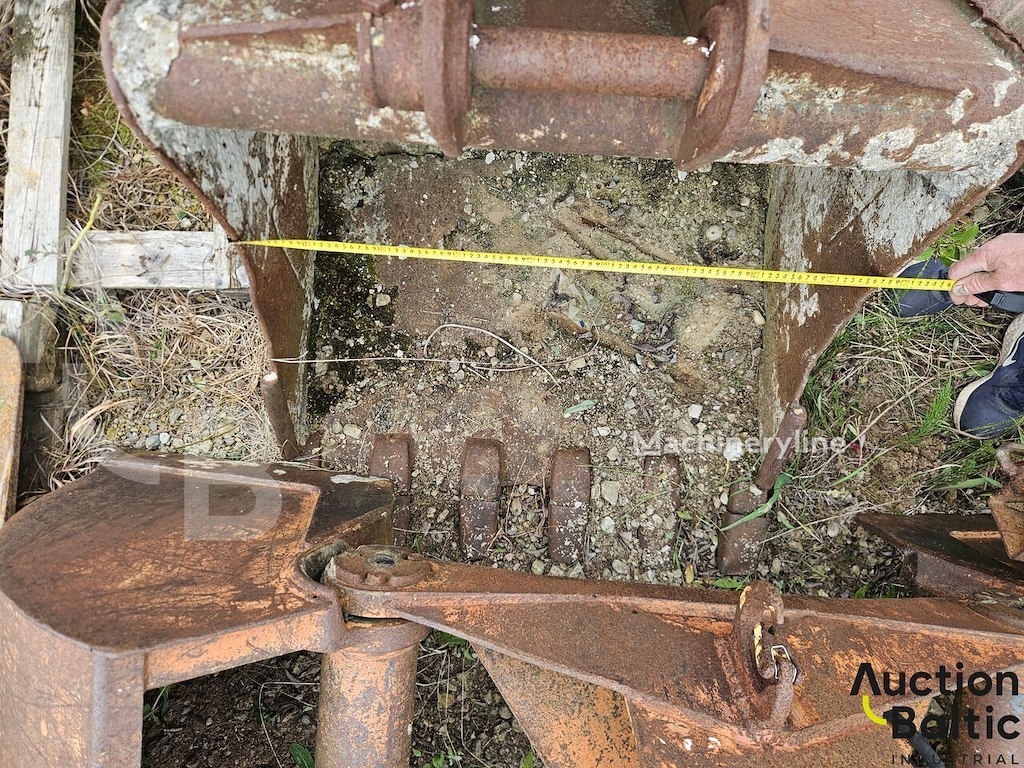Prodaje se Digging bucket kašiku za bager na aukciji