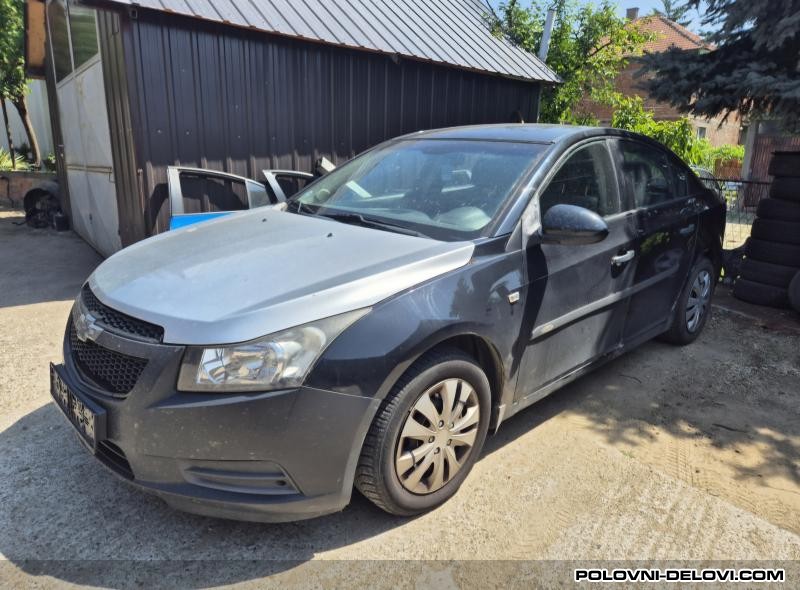 Chevrolet Cruze 1.6 1.8 Benz 2.0 Diz Enterijer