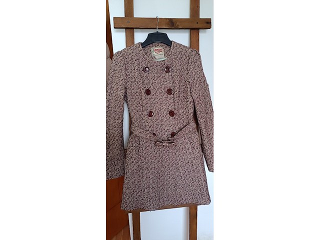 Prelep elegantan kaput vel.38
