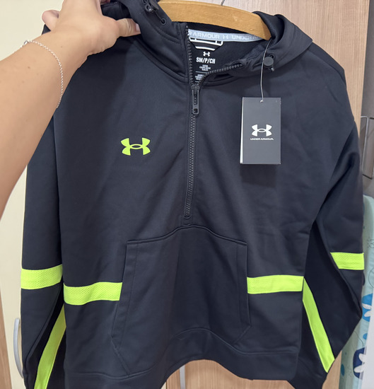 UNDER ARMOUR duks