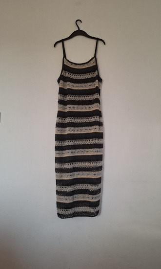 ZARA haljina *lux končana sa rupičastom mustrom*