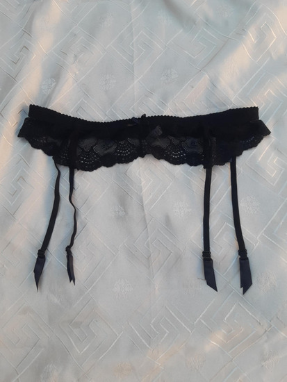 Venus Čipkasti Crni Halteri Plus Size