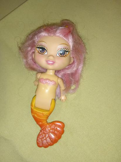 mattel barbie sirena vila figurica