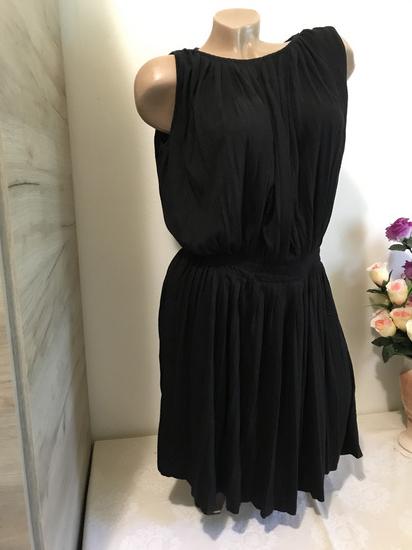 Massimo Dutti crna haljina sitne faltice S