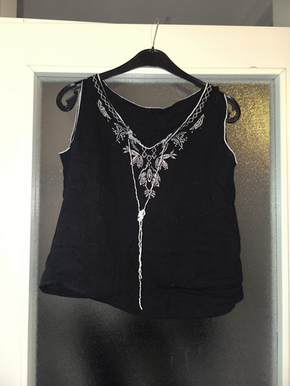 Crna pamučna majica