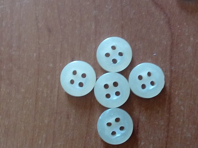 Dugmad, dugme, belo, 4 rupe, 5 kom